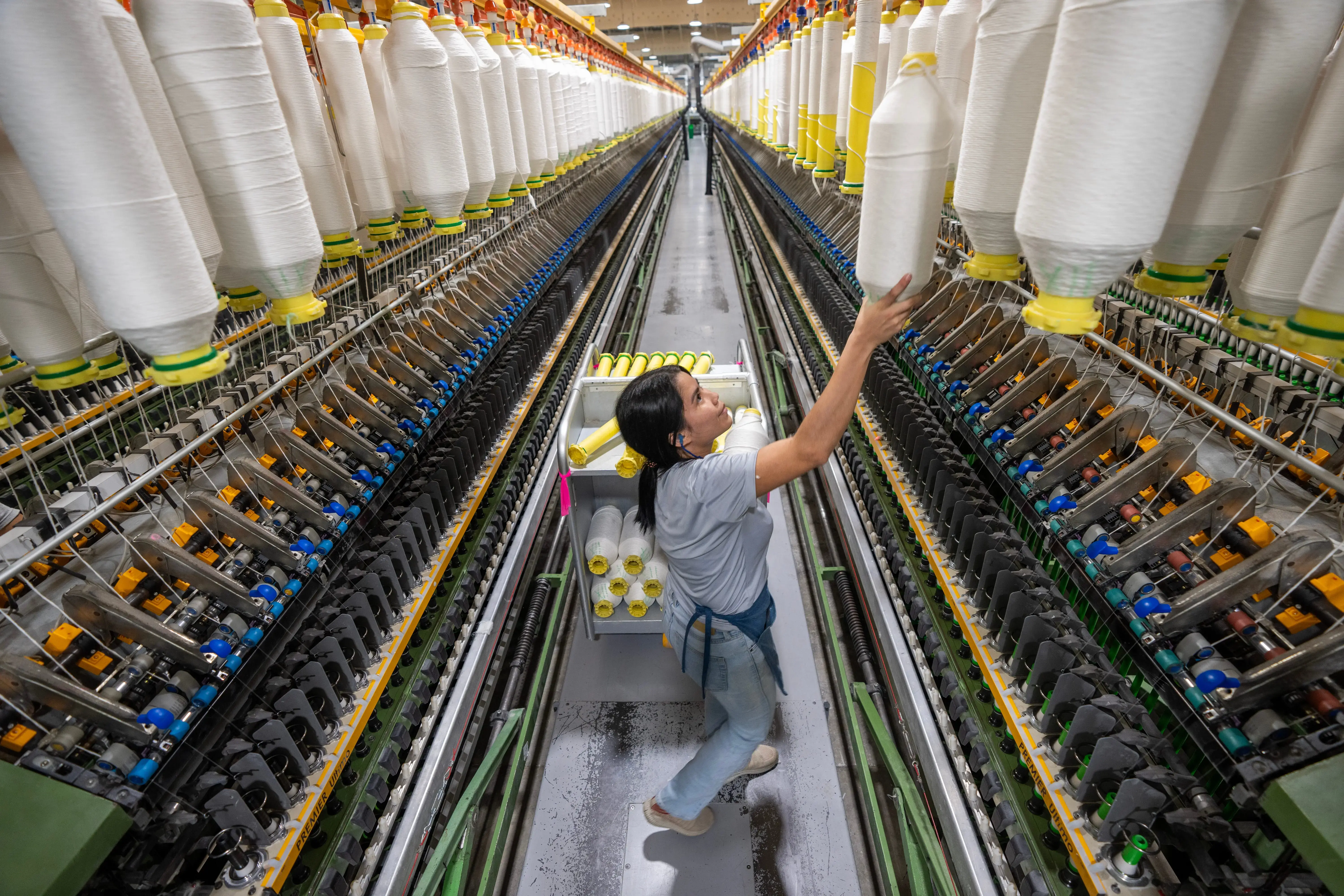 As Apparel Makers Move Work From China to Central America, Jobs Could Dent Migration Crisis ...